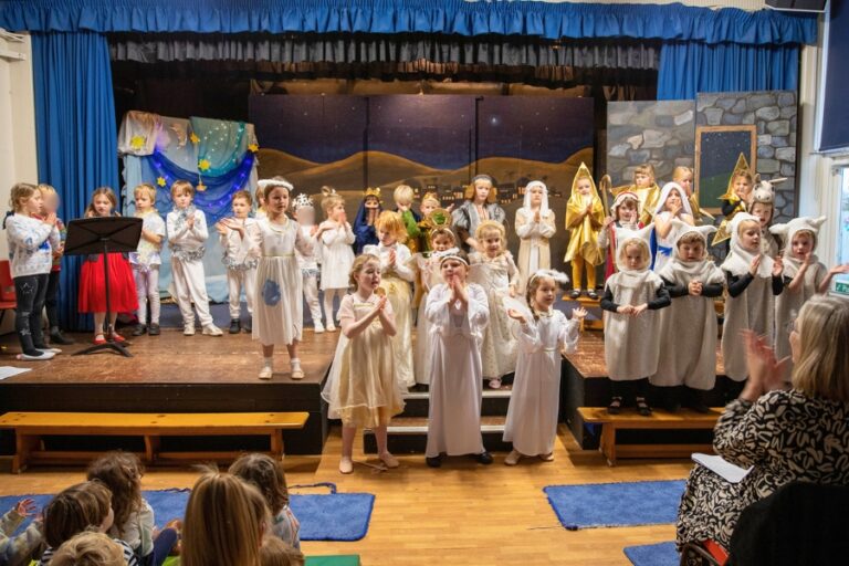 'Whoops-a-Daisy Angel' Delights Once Again – Glebe House School ...